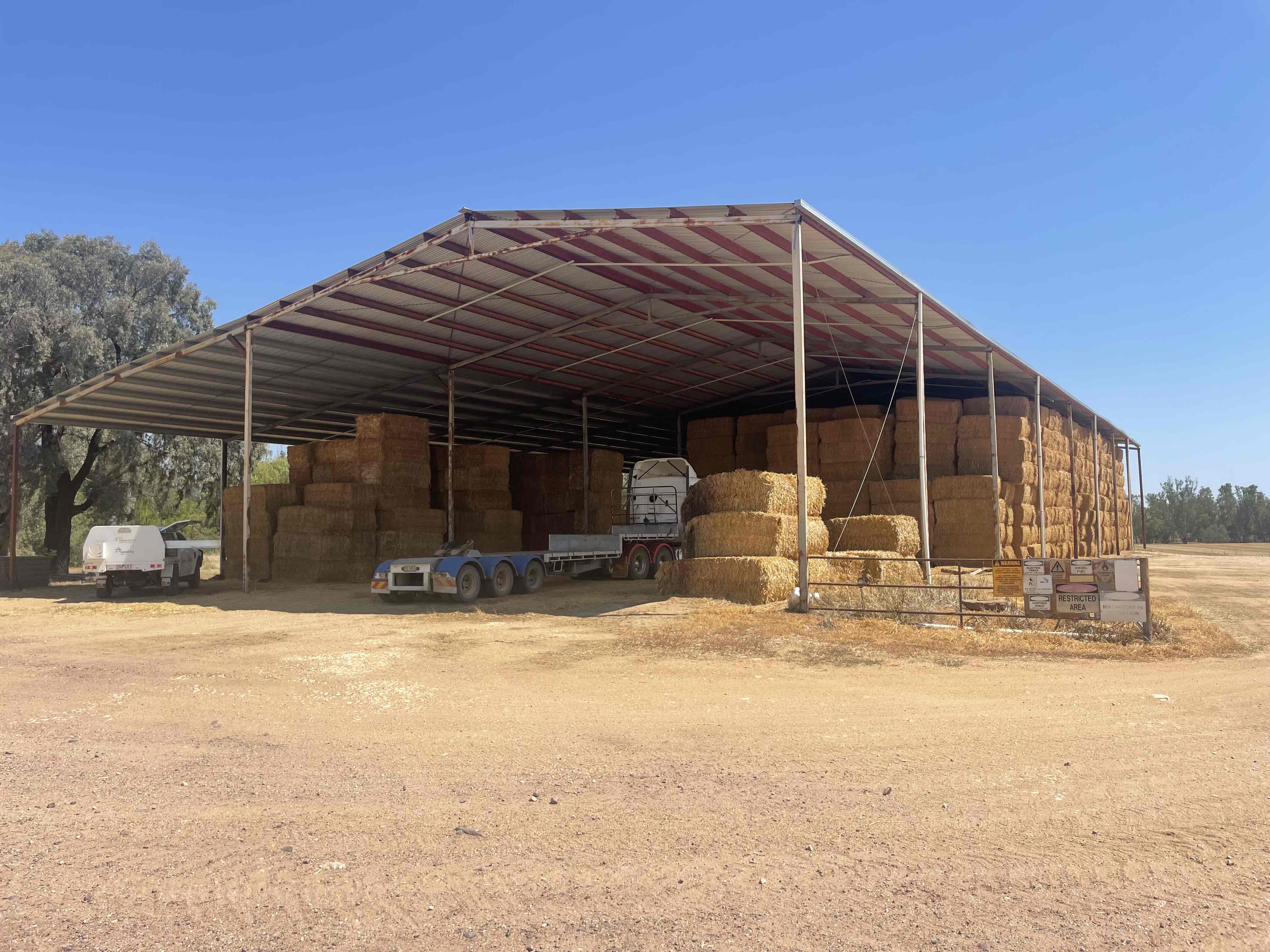 Buy Canola Hay 93682 in Kikiamah NSW | LocalAg